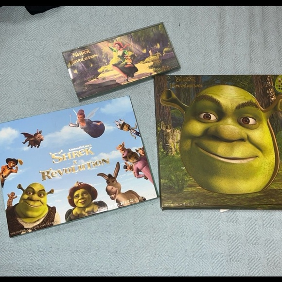 Makeup Revolution | Makeup | Shrek X I Heart Revolution Shrek Shadow ...
